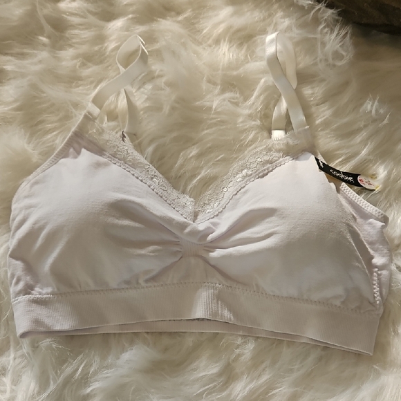 coobie | Intimates & Sleepwear | Coobie White Lace Trim Bralette | Poshmark